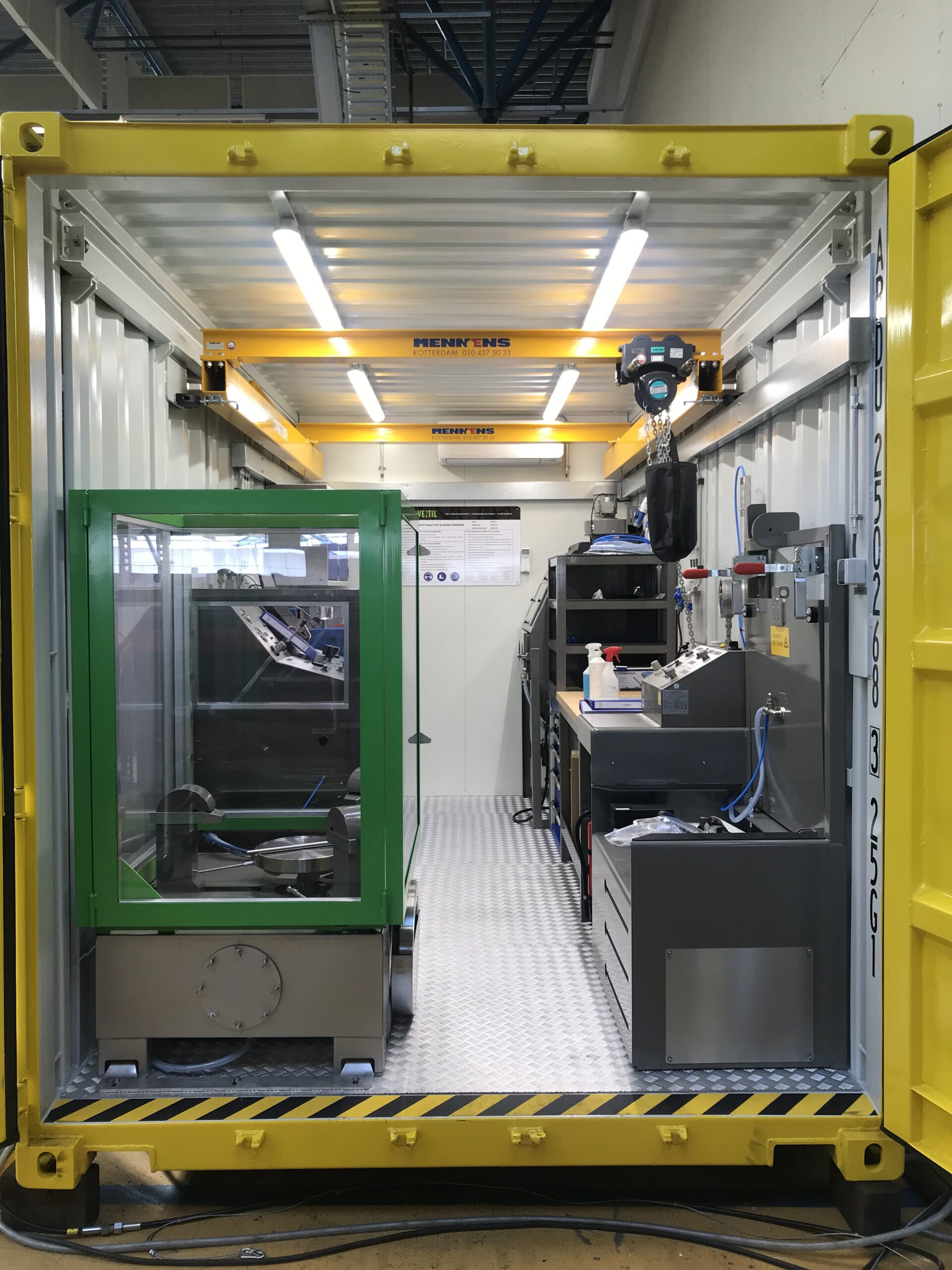 MOBILE REPAIR- & TEST CONTAINERS - Ventil Test Equipment